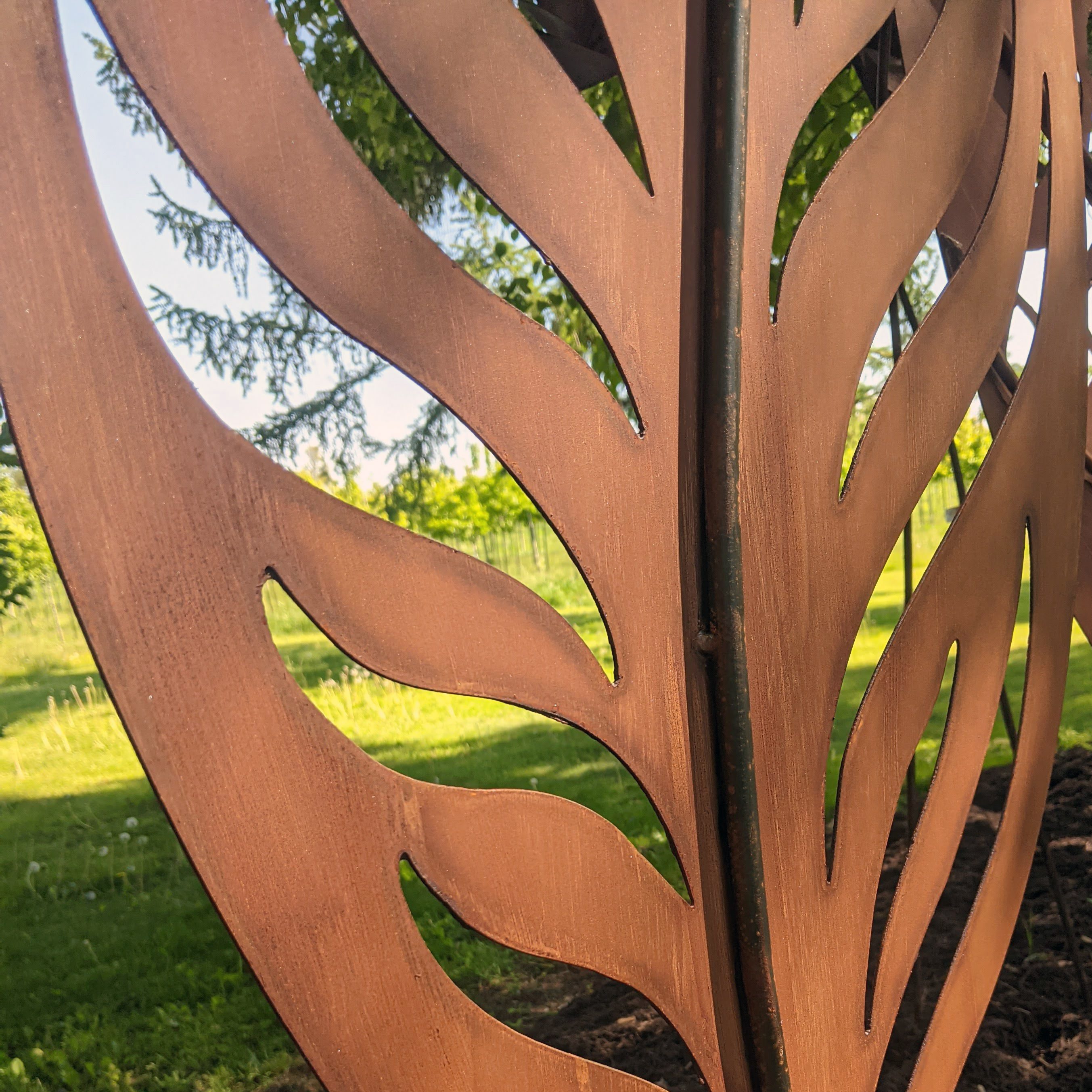 Statement Wavy Leaf Sculpture | Fine Metal Garden Sculptures | Ontario ...